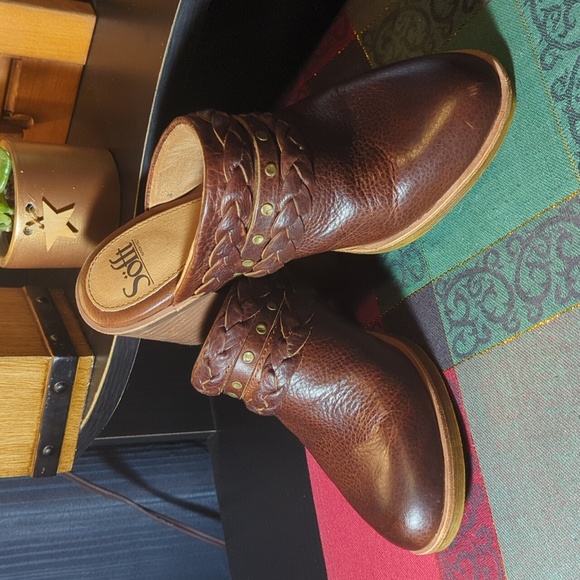Sofft | Shoes | Sofft Solano Clogs Mules Womens 75 M Leather Whiskey ...